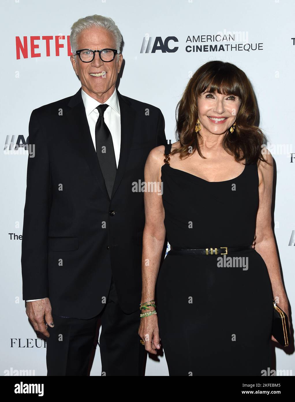 Beverly Hills, CA on 17 novembre 2022, Ted Danson et Mary Steenburgen arrivent aux Prix annuels ...