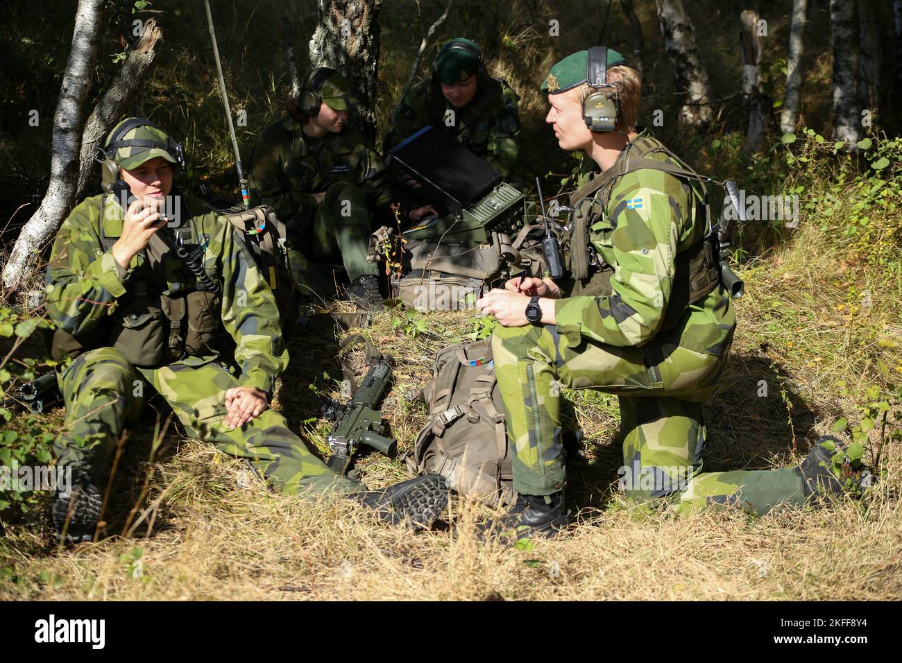 Les Marines suédoises avec 202d Coastal Ranger Company, 2D Marine ...