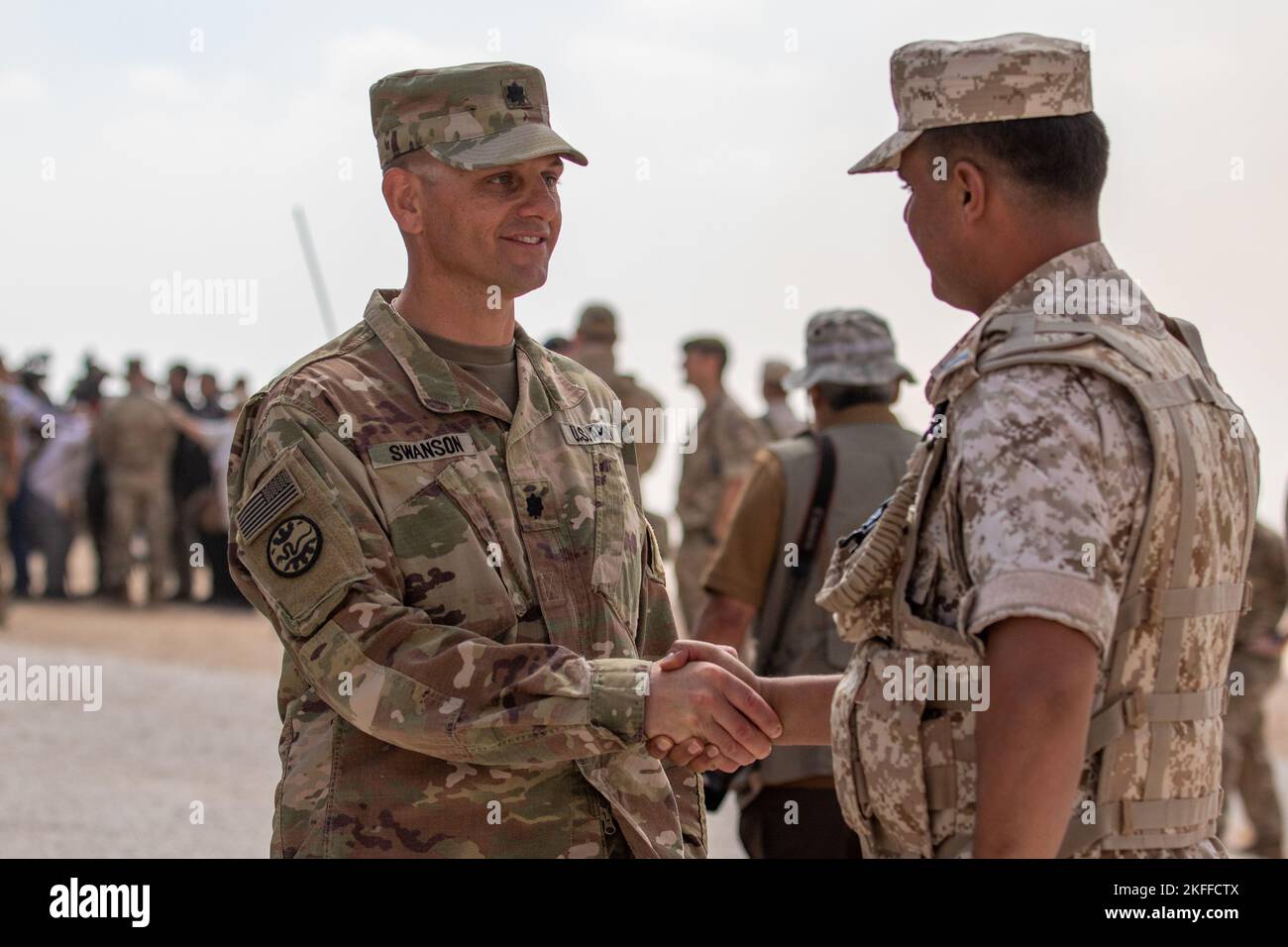 Le lieutenant-colonel Cory Swanson de l'armée américaine, 1st Bataillon ...