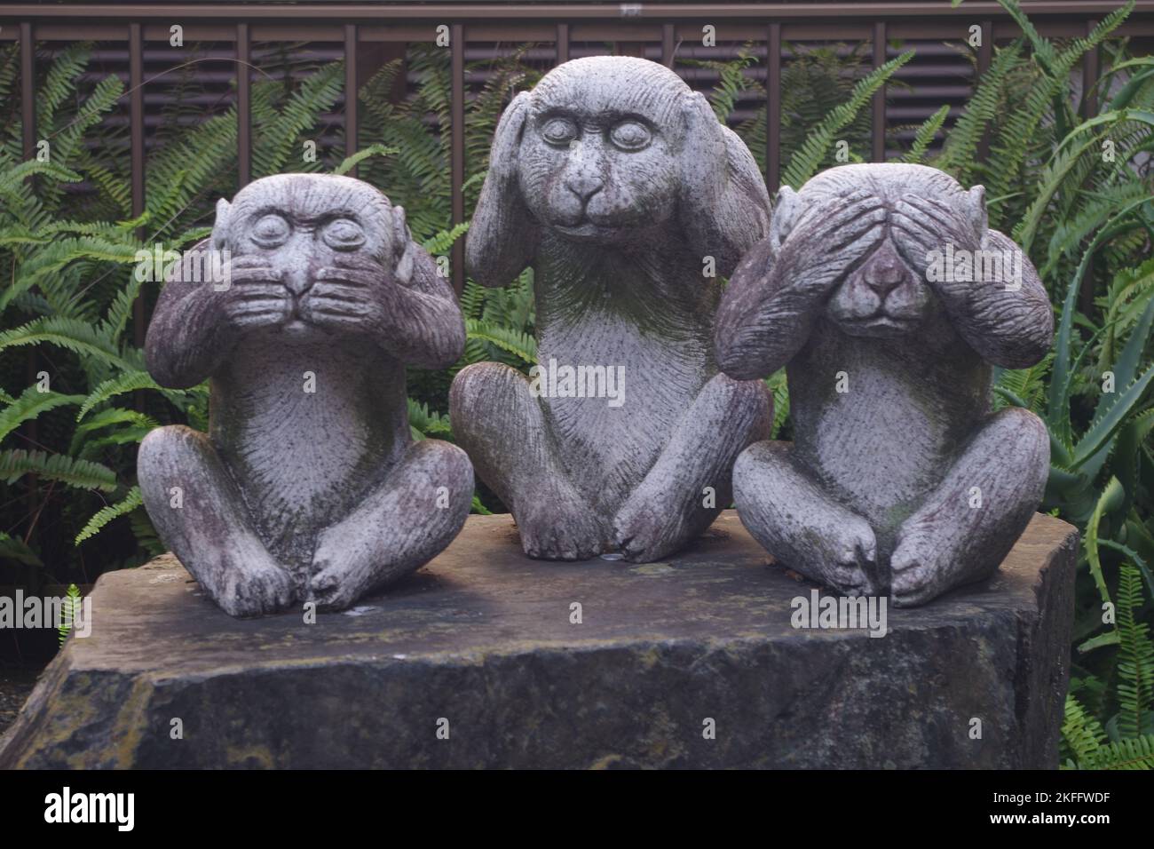 Statue des trois singes sages Banque de photographies et d’images à ...