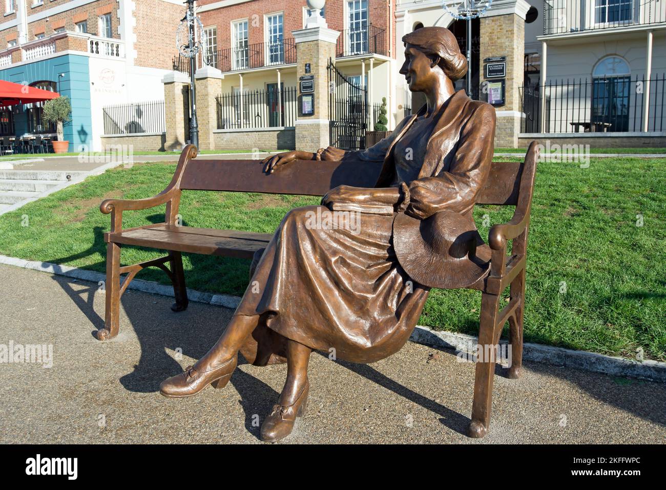 Virginia woolf statue Banque de photographies et d’images à haute ...