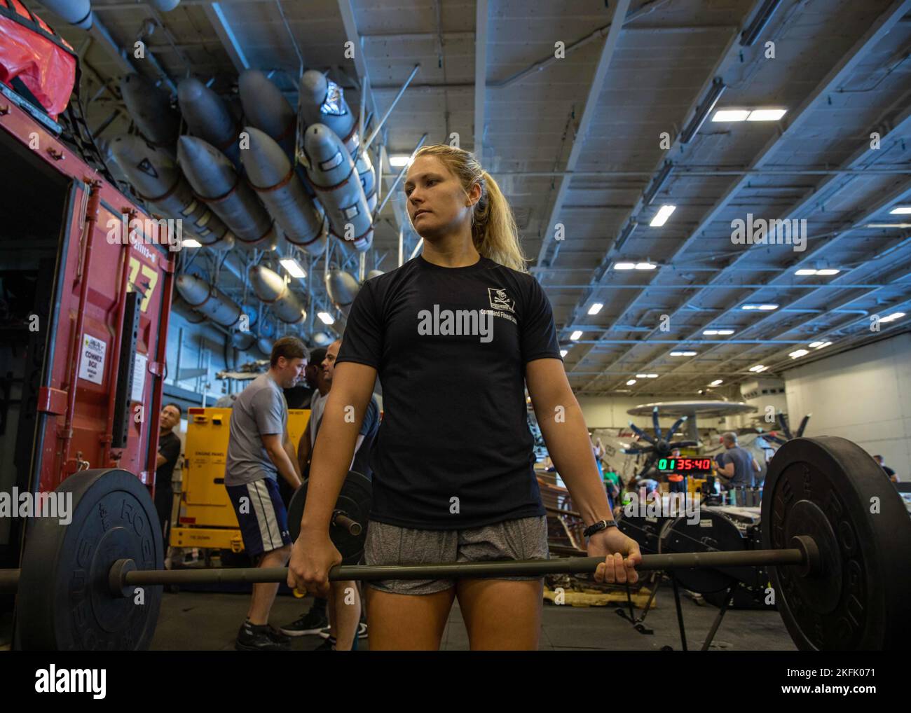 220921-N-ET093-1051 MER ADRIATIQUE (SEPT 21, 2022) le lieutenant Kelli ...