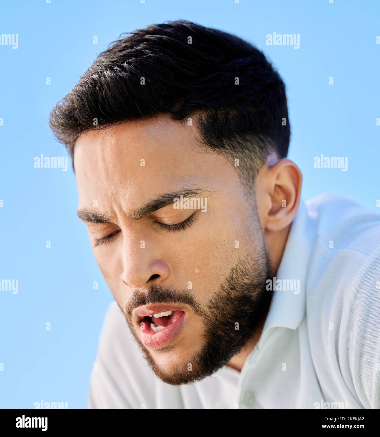 Visage d'homme fatigué Banque de photographies et d’images à haute ...