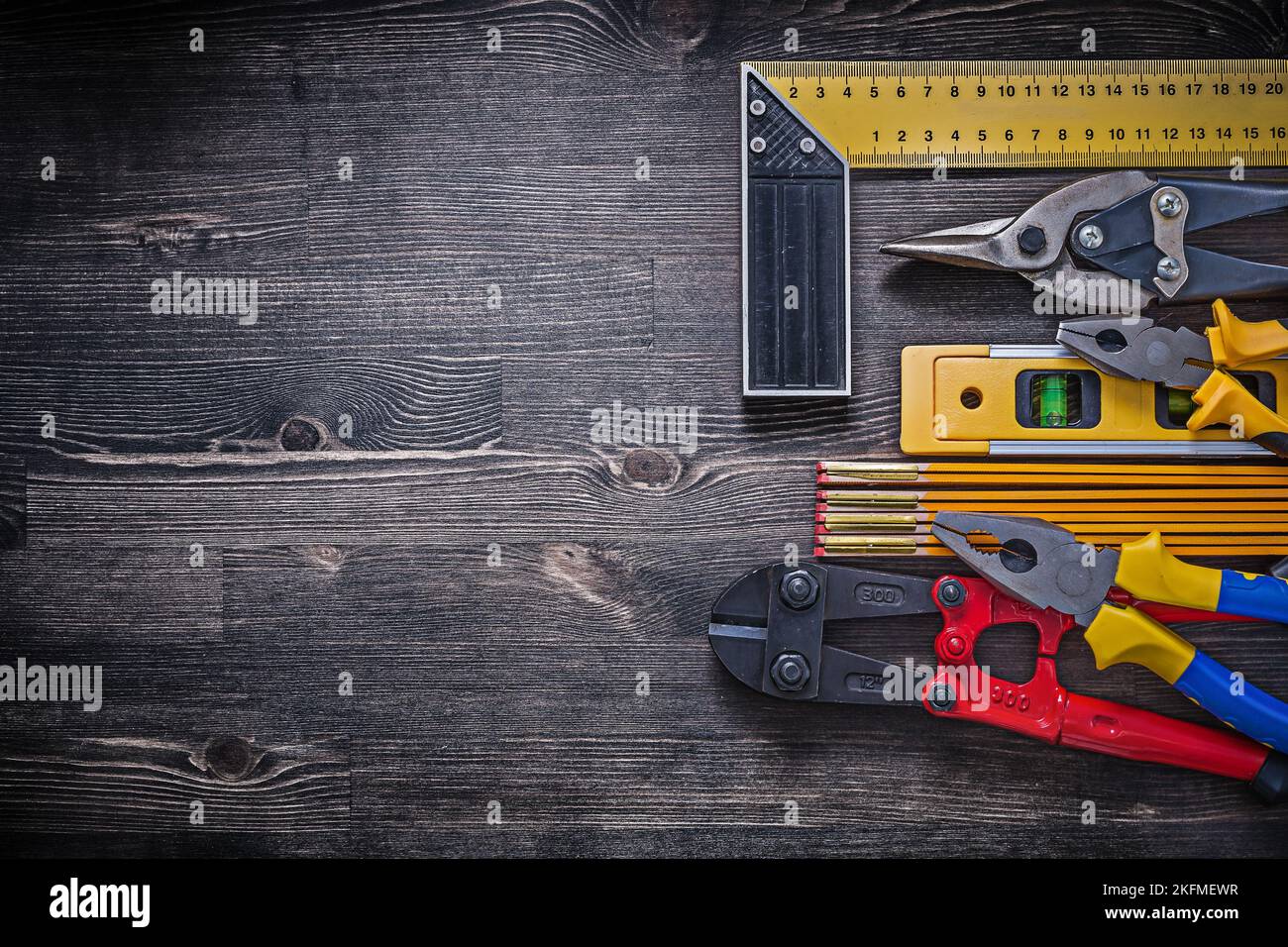 Pince à règle carrée niveau de construction mètre en bois coupe-fil en ...