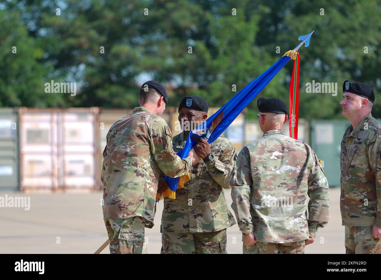 Le lieutenant-colonel Scott Gale, commandant du 2-2 Bataillon des ...