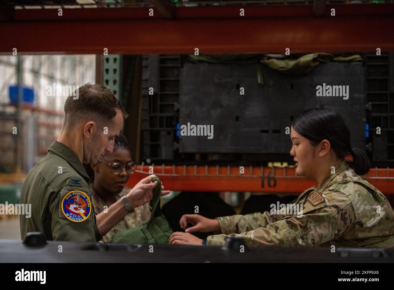 Michael Richard, commandant de l'escadre de combat 35th de la U.S. Air ...