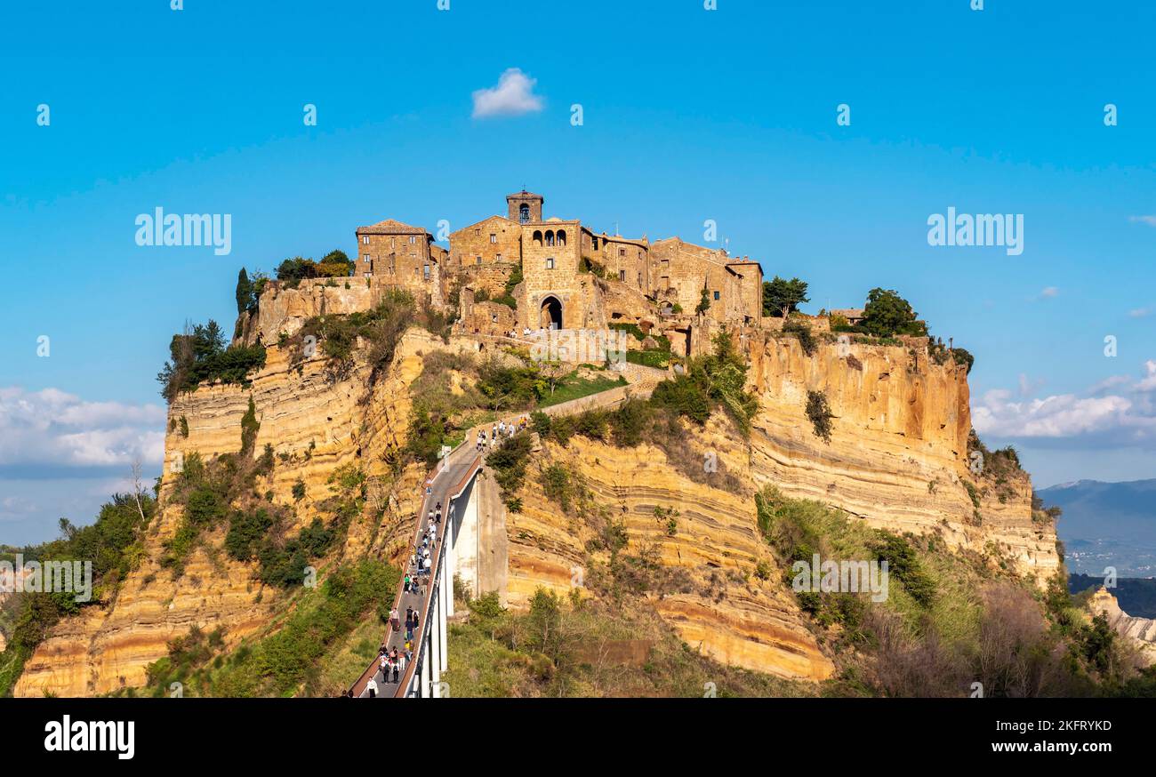 Ville de civita di bagnoregio Banque de photographies et d’images à ...