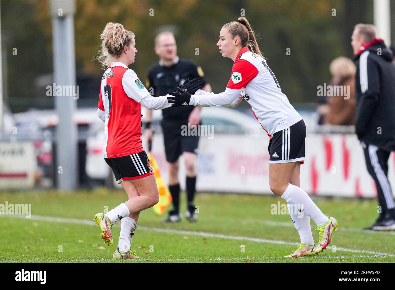 Heerenveen - Maxime Bennink de Feyenoord V1, Sophie Cobussen de ...