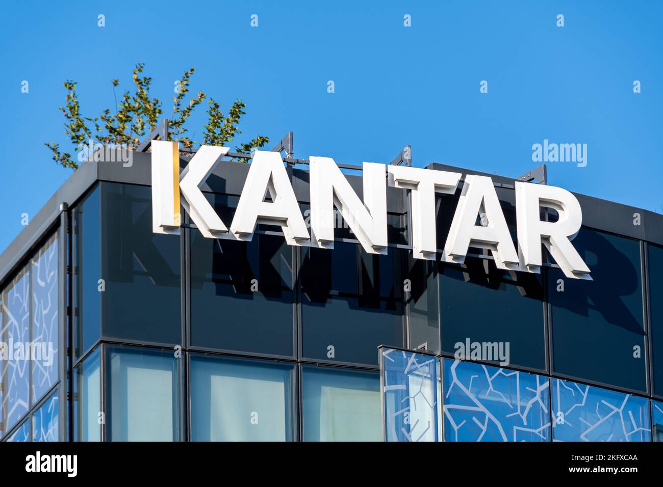 Consumer behavior analysis Banque de photographies et d’images à haute ...