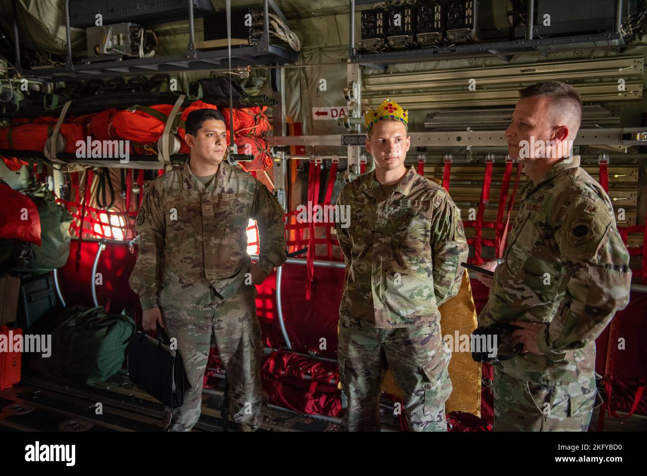 Le lieutenant-colonel Kevin Manis de la US Air Force, commandant ...