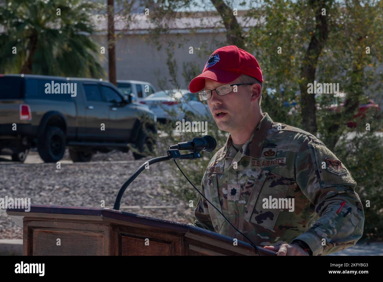 Le lieutenant-colonel Andrew Jouben, commandant de l'escadron de ...