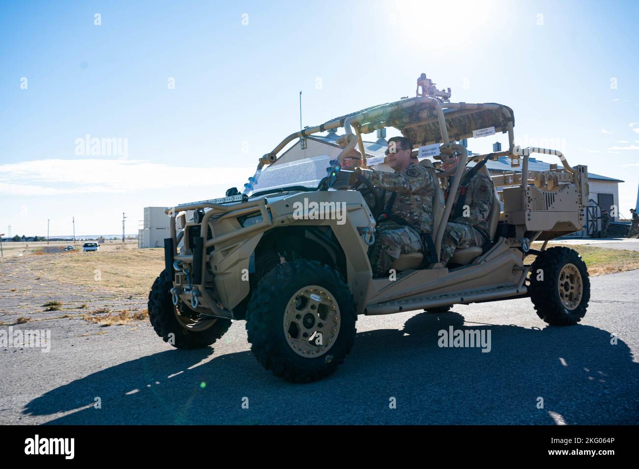Le major général Andrew Gebara, commandant de la Force aérienne 8th et ...