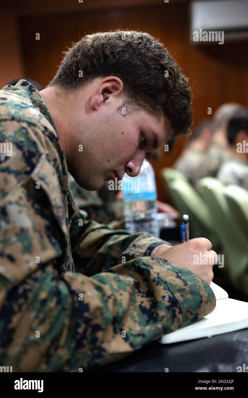 Caporal du corps des Marines des États-Unis Matthew Ortiz-Hernandez ...