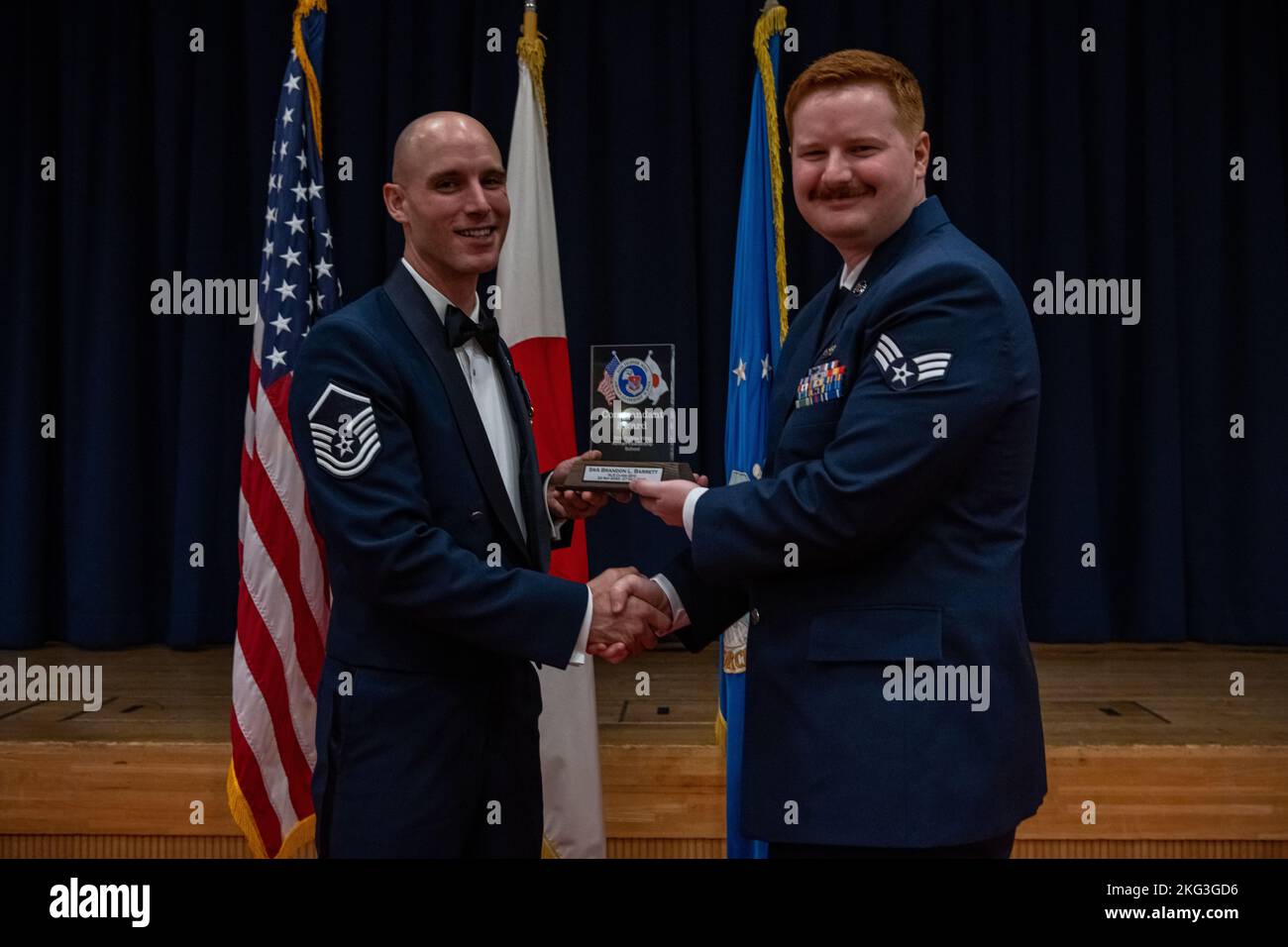 Airman principal de la Force aérienne des États-Unis Brandon Barrett, à ...