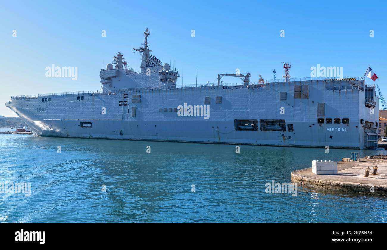 Porte avions fs mistral l9013 Banque de photographies et d’images à ...