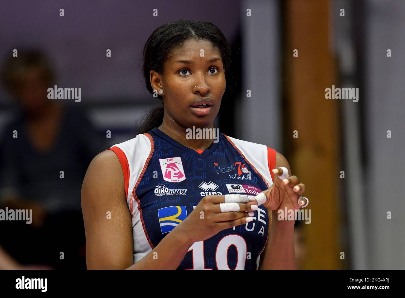 Brionne Butler #10 de Reale Mutua Fenera Chieri regarde pendant Volley ...