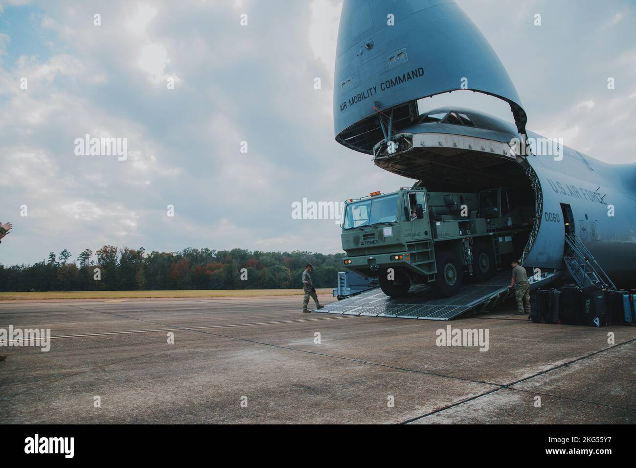 Marines des États-Unis avec 1st Landing support Battalion, 1st Marine ...