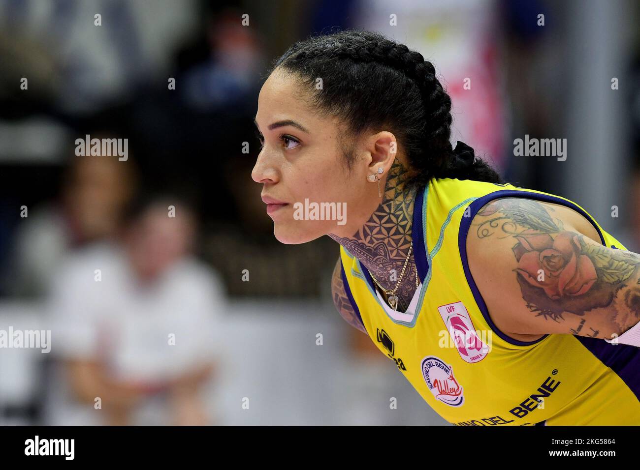 Brenda Castillo #28 de Savino del Bene Scandicci regarde pendant Volley ...