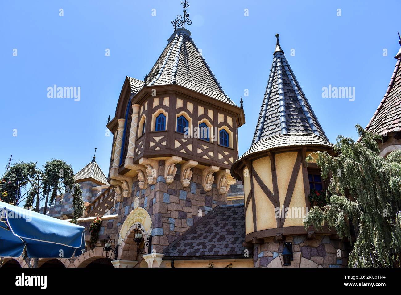 Snow whites disney castle Banque de photographies et d’images à haute ...
