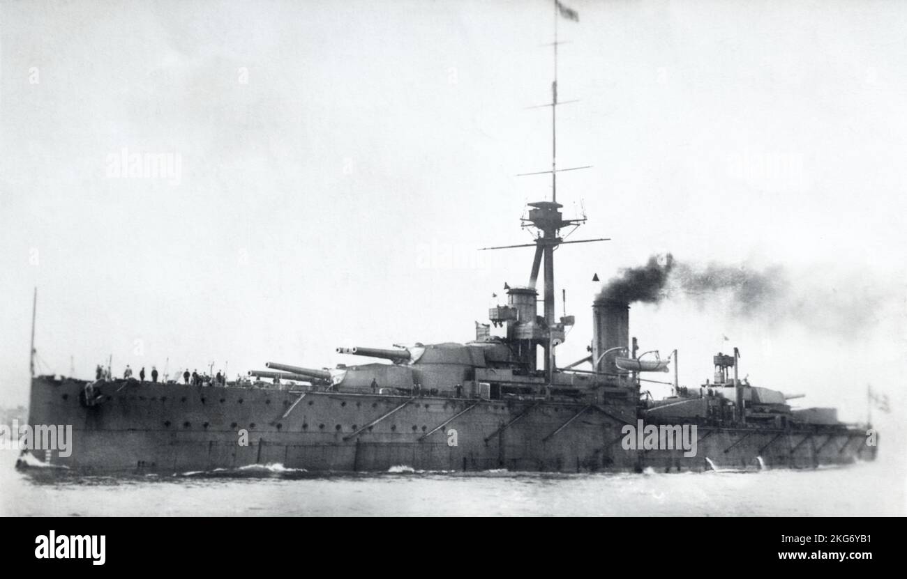 Le cuirassé de la première Guerre mondiale, le HMS Monarch. Mis en ...