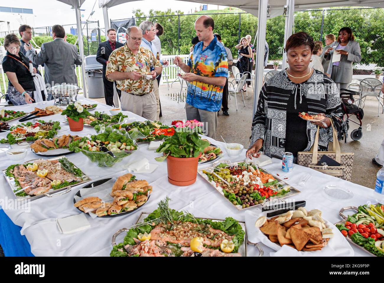 Espace vip buffet table plateaux alimentation fruits de mer Banque de ...
