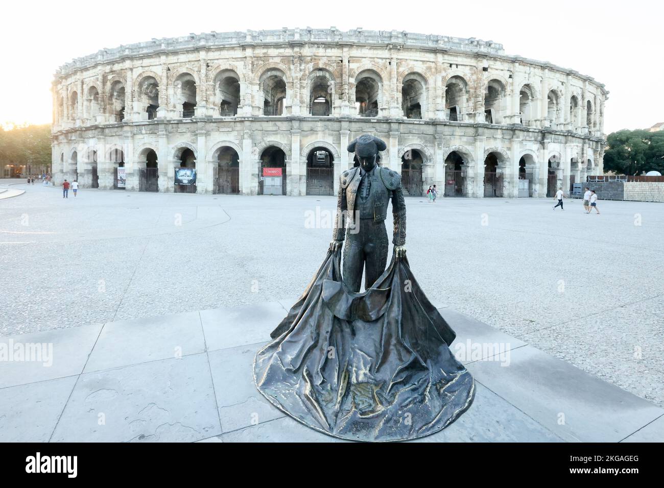 Coucher de soleil,coucher,et,Matador,statue,de,taureau,romaine ...