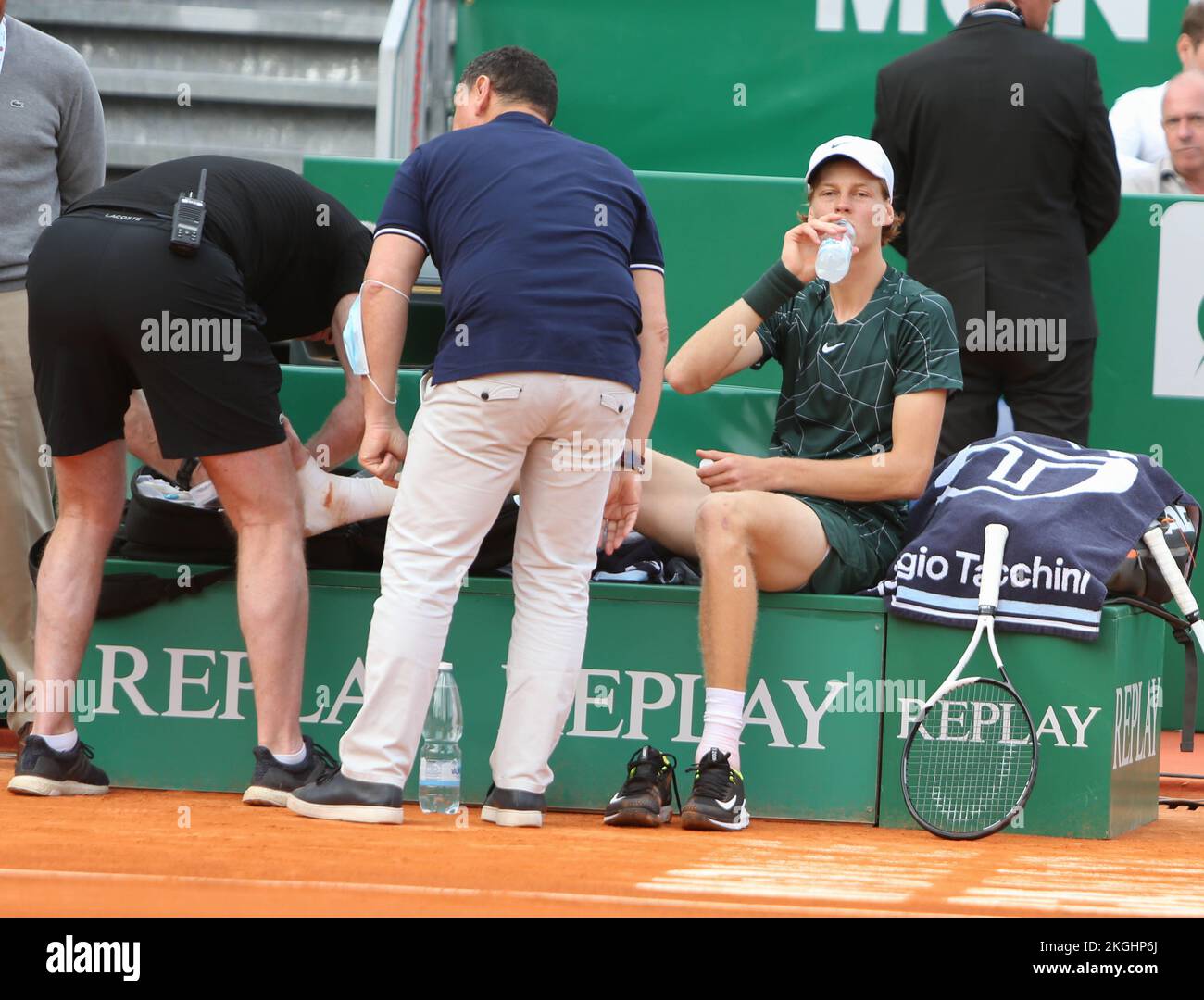 Anik sinner d'Italie au cours du jour 4 du Rolex Monte-Carlo Masters ...