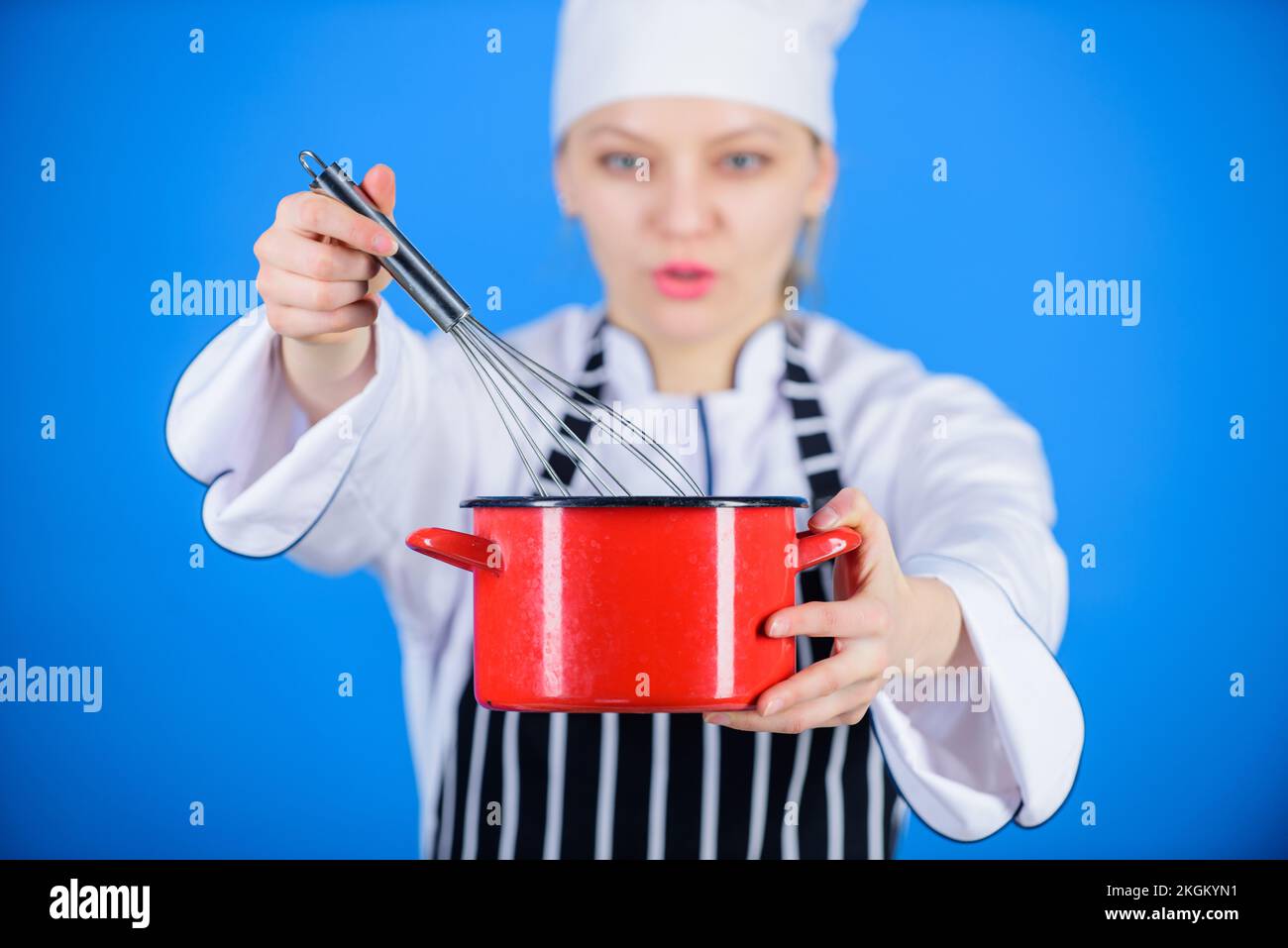 Utiliser Un Fouet Manuel Conseils Et Astuces Pour Fouetter De La Crème Femme Chef
