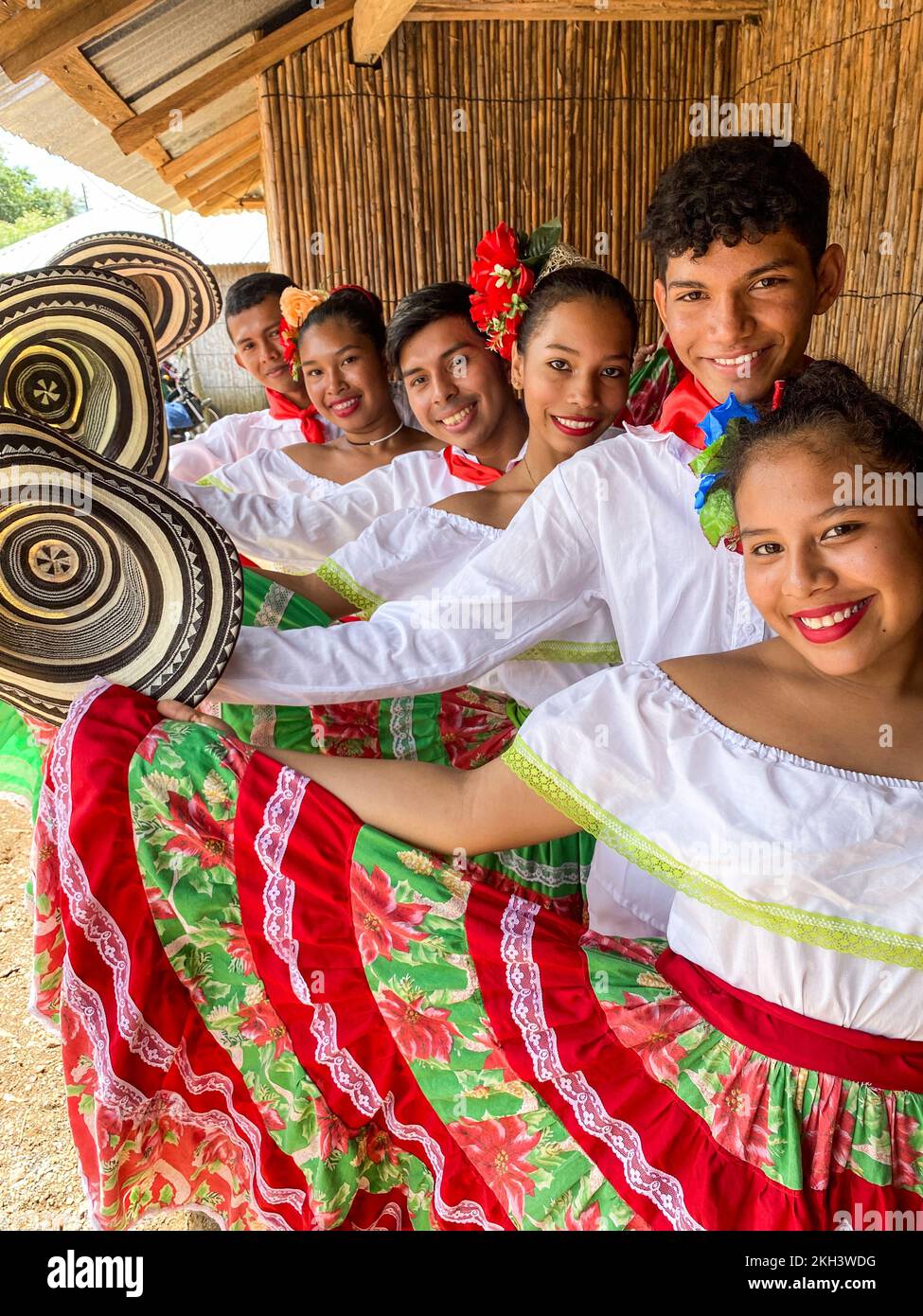 Le Cumbia est un folklore Genre et danse. Il est un mélange de styles ...