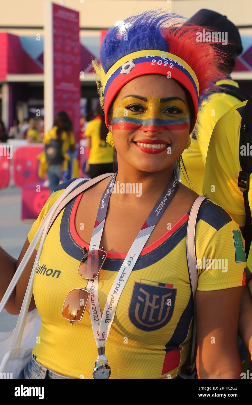 AL KHOR, QATAR - NOVEMBRE 20 : . L'Équateur fans avant la coupe du ...