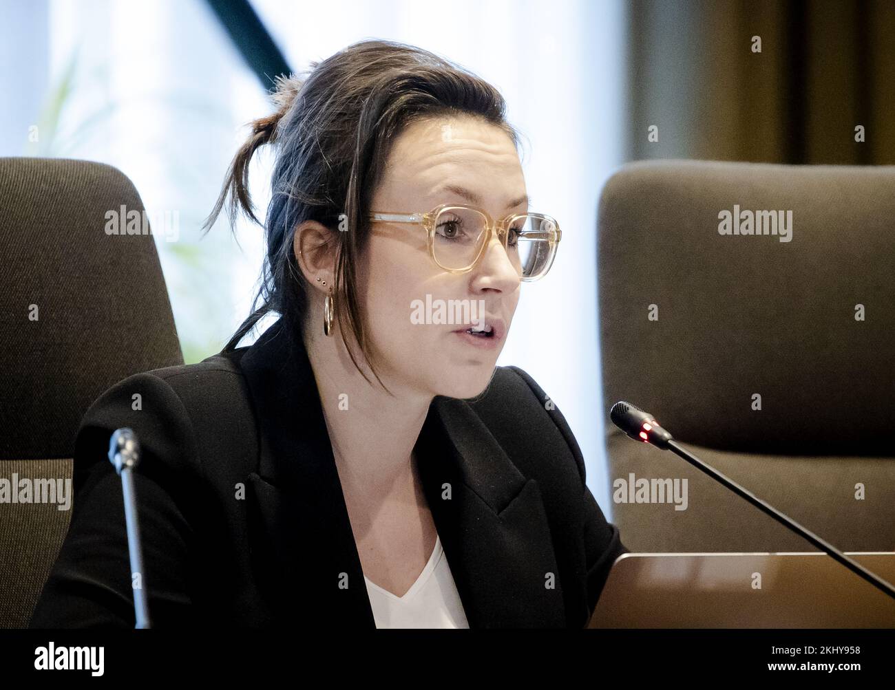 AMSTERDAM - Claire Martens (VVD) lors d'un débat sur les essais échoués ...