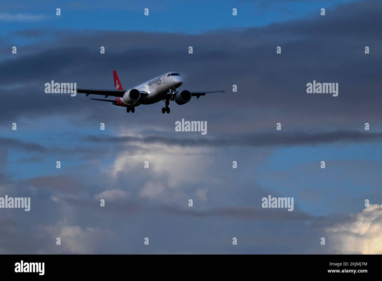 Helvetic airways embraer e2 Banque de photographies et d’images à haute ...