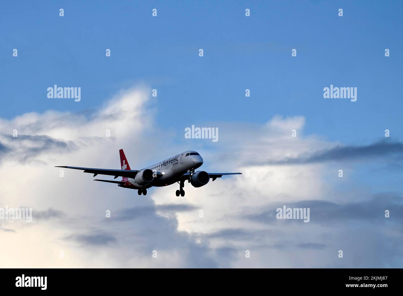 Helvetic airways embraer e2 Banque de photographies et d’images à haute ...