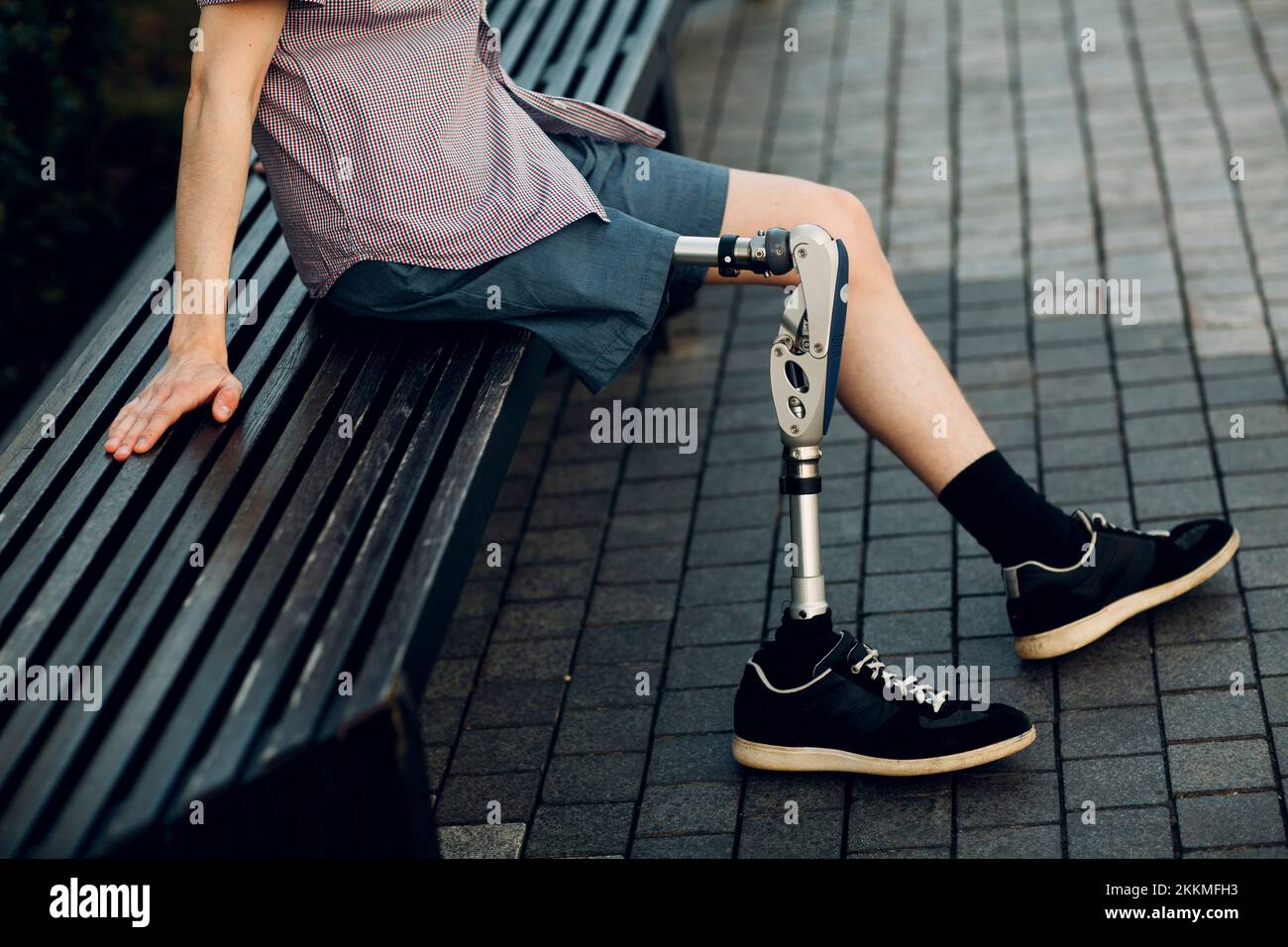 Leg amputee Banque de photographies et d’images à haute résolution - Alamy