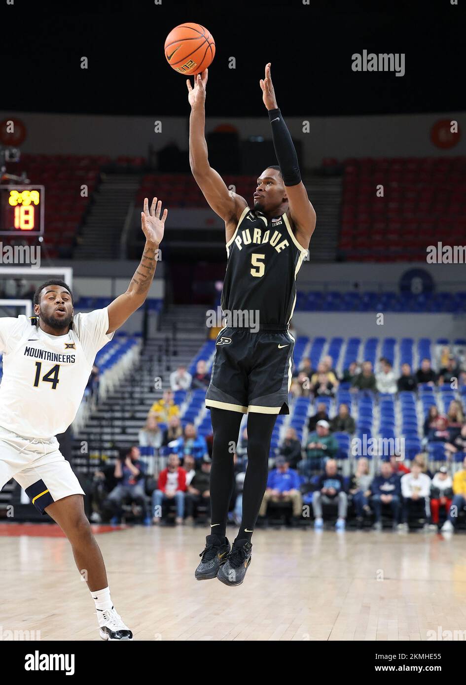 24 novembre 2022 : le garde des faiseurs de bateaux Purdue Brandon ...