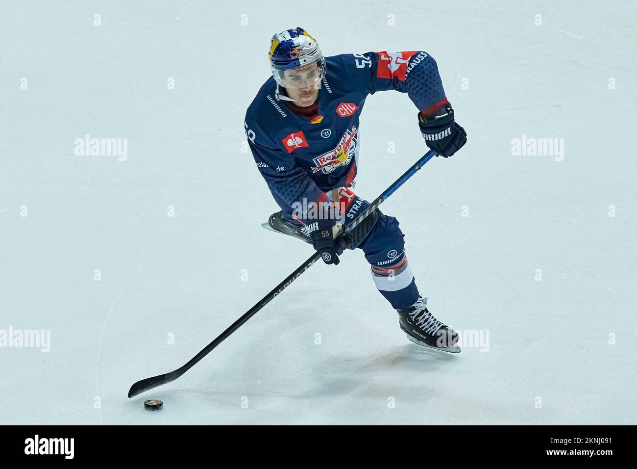 2022/23 Champions Hockey League | RB München vs EV Zug. McKiernan Ryan ...