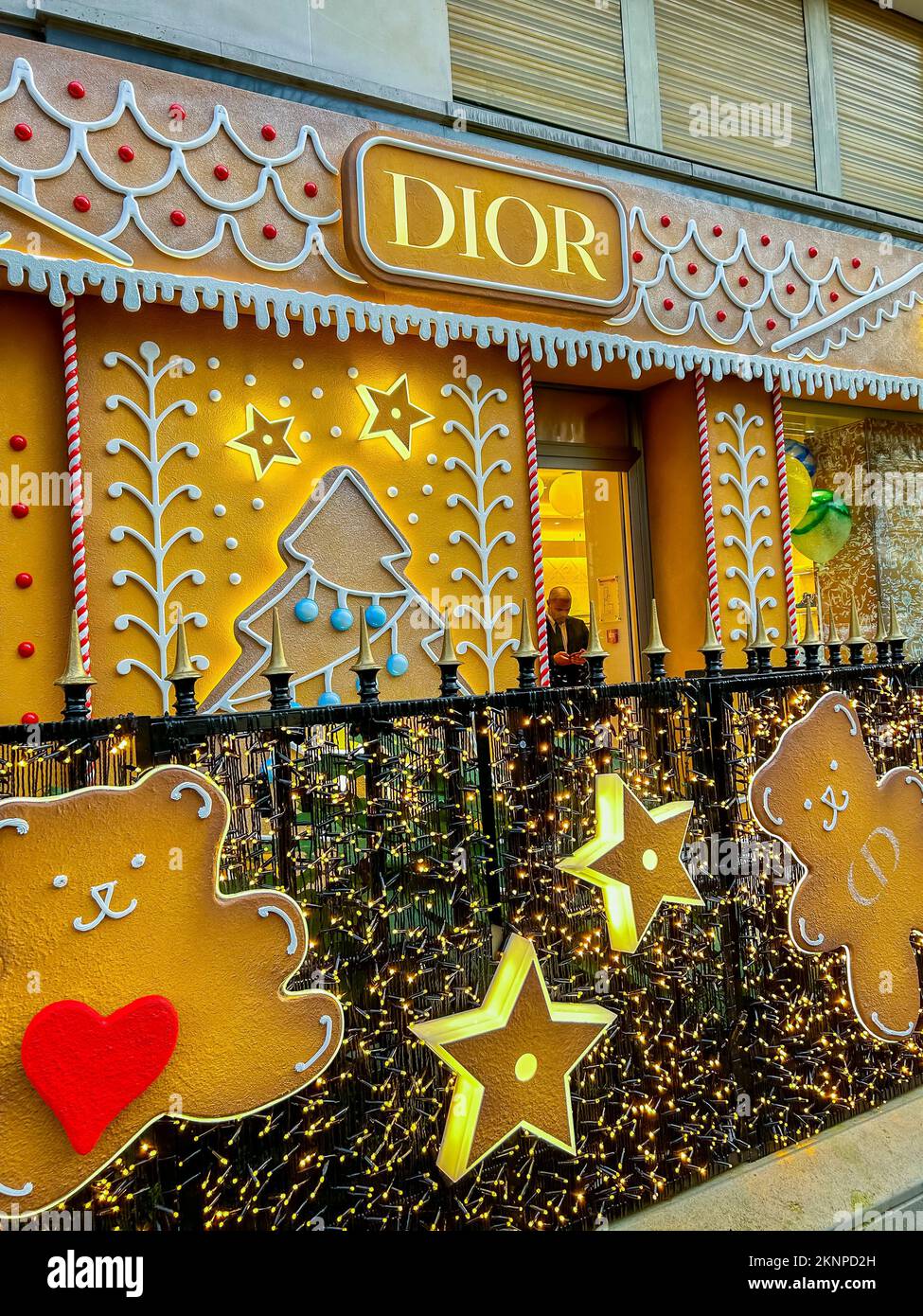 Christian dior shop window Banque de photographies et d’images à haute ...