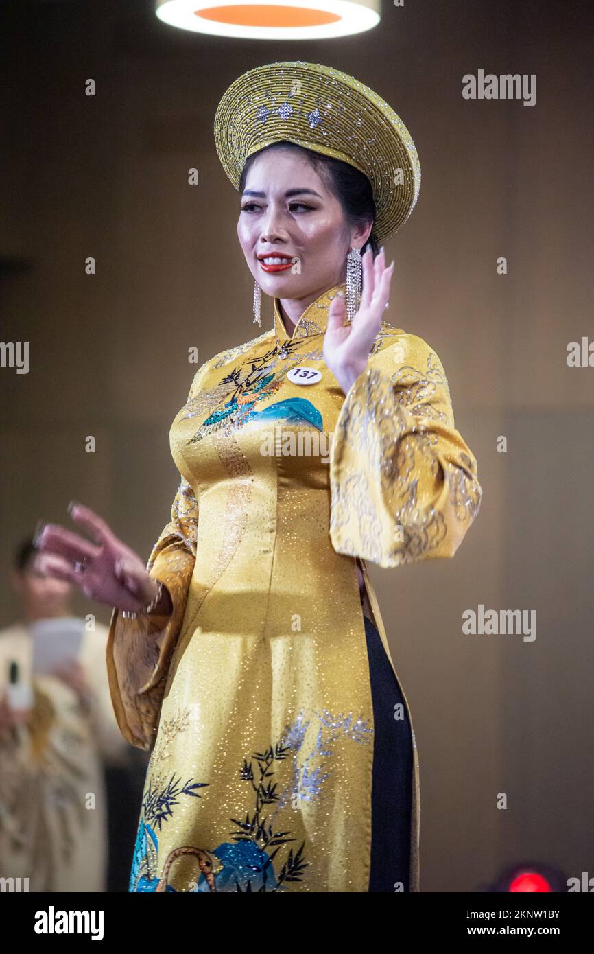 Londres, Royaume-Uni. 27th novembre 2022. Vêtu en Ao Dai et non la.le spectacle honore et ...