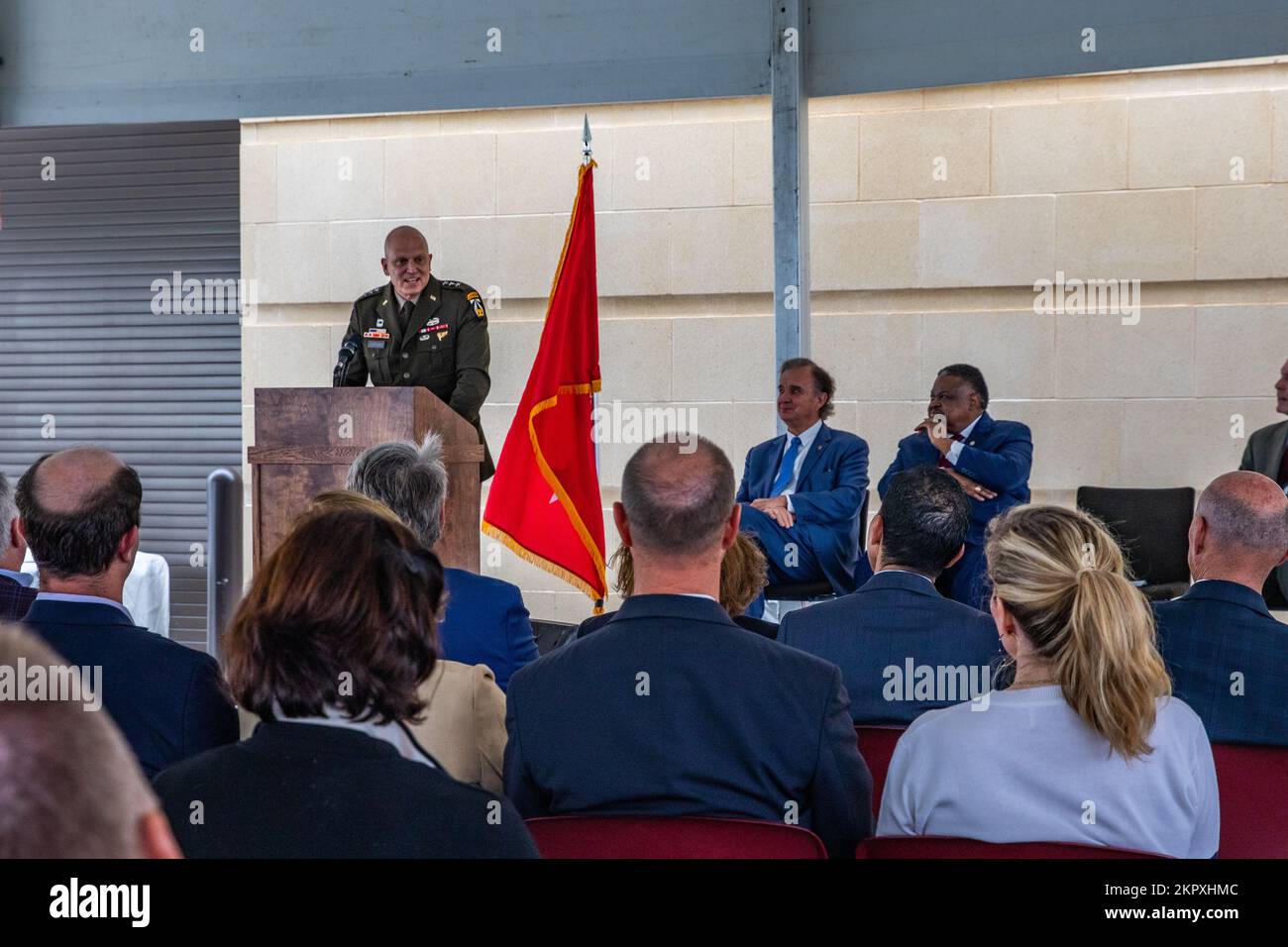Le Lieutenant général Ross Coffman, commandant adjoint du Commandement ...
