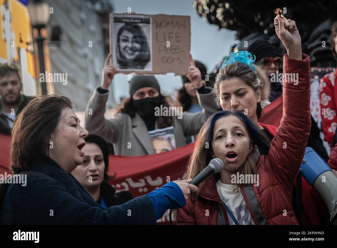 Maryam amini Banque de photographies et d’images à haute résolution - Alamy