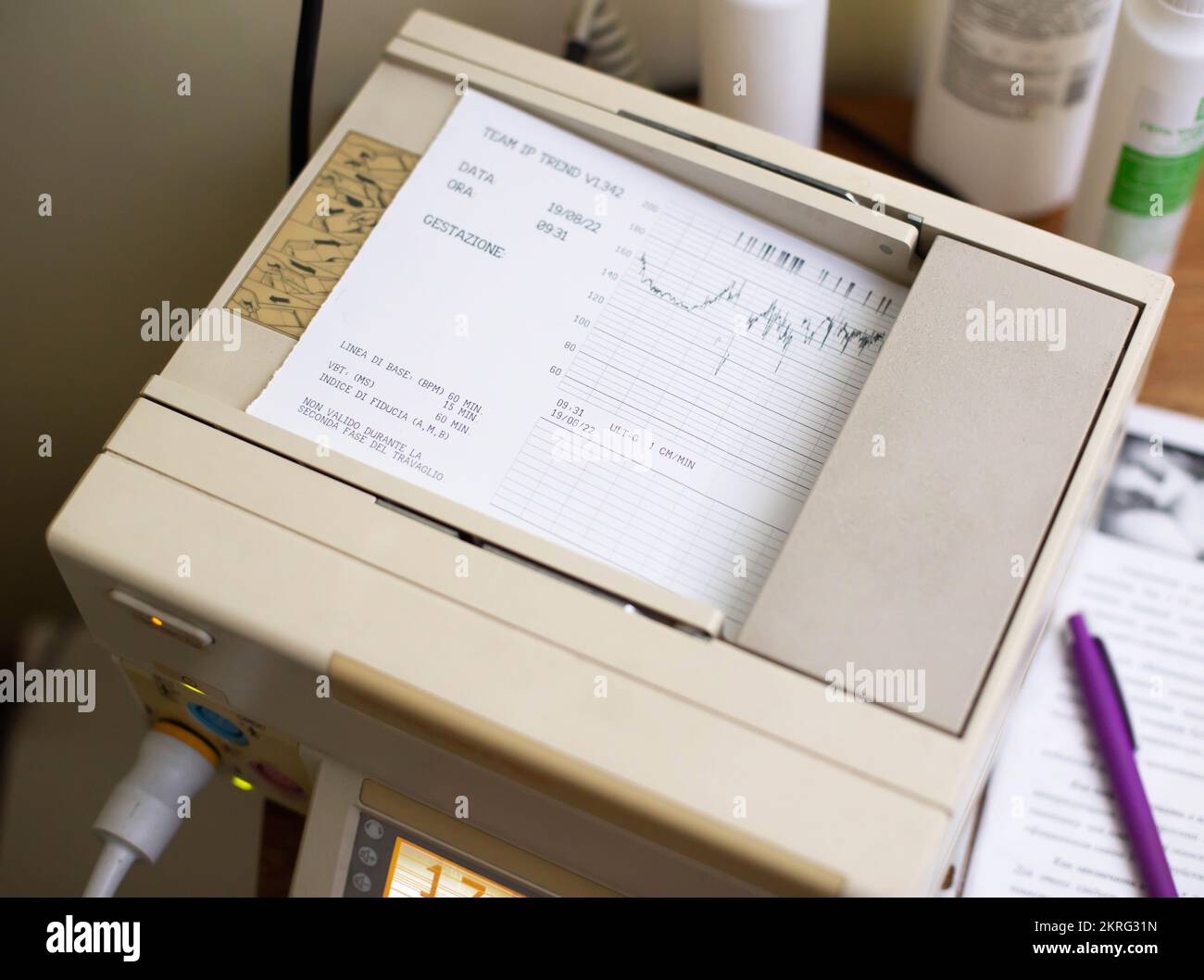 Dispositif médical qui effectue la cardiotographie fœtale chez les ...