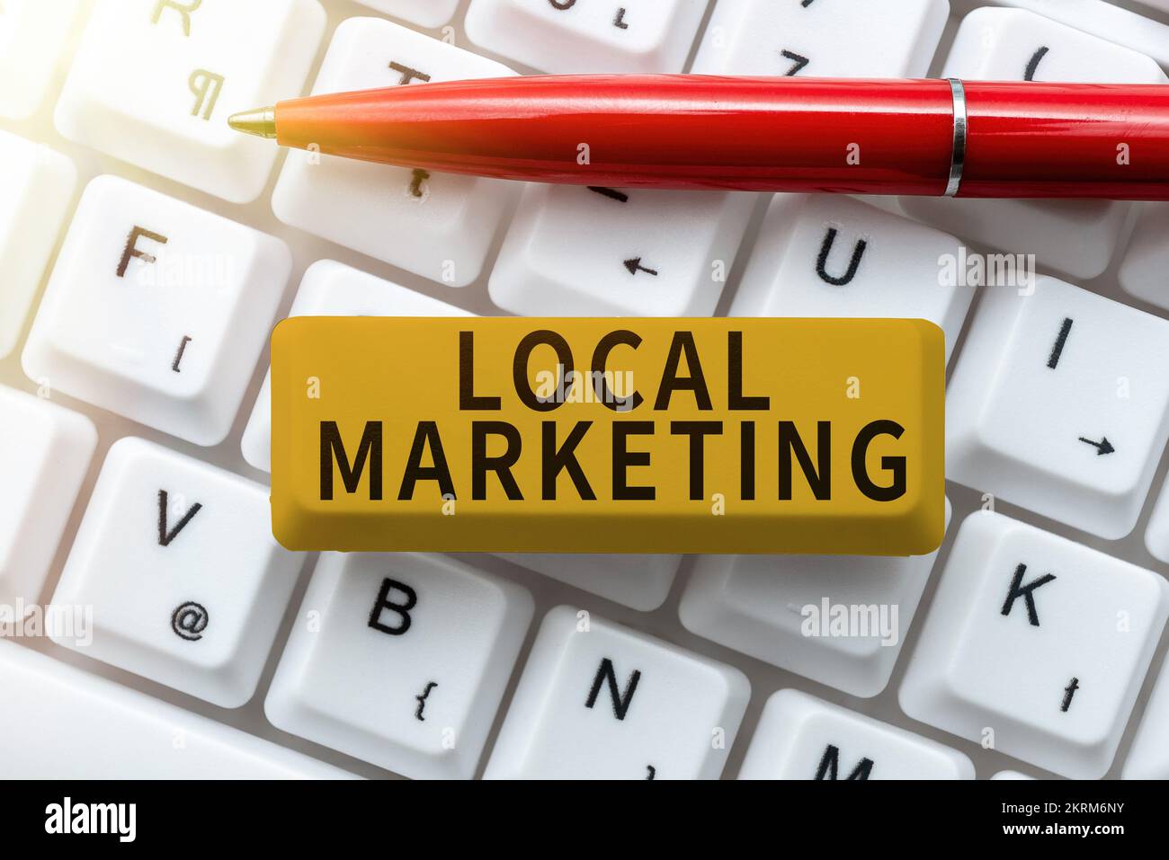 Inspiration montrant le signe local Marketing, la photo conceptuelle ...
