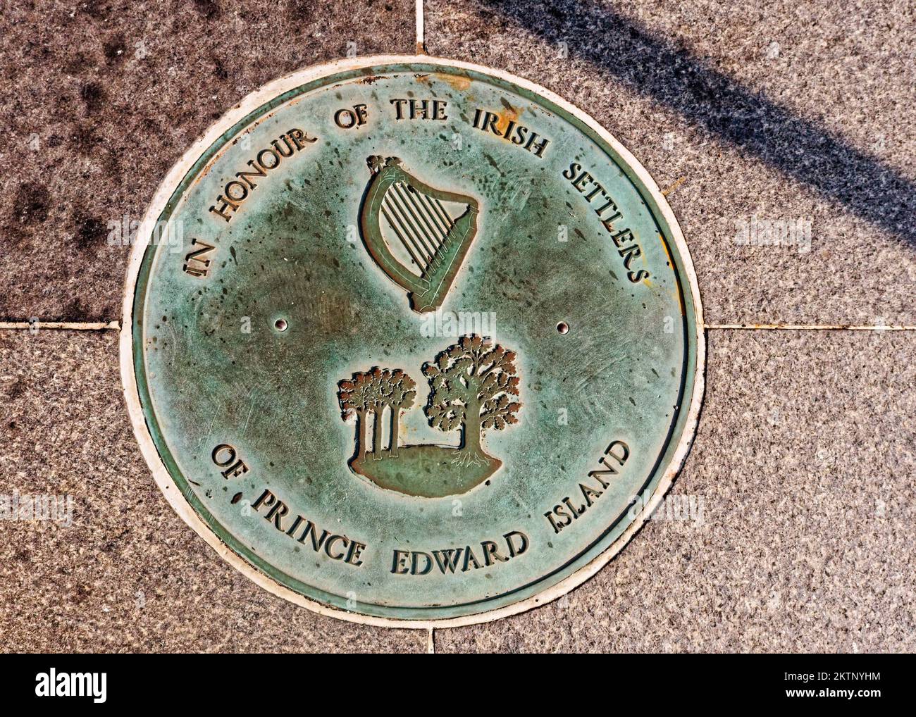 Plaque de bronze irlandais Banque de photographies et d’images à haute ...