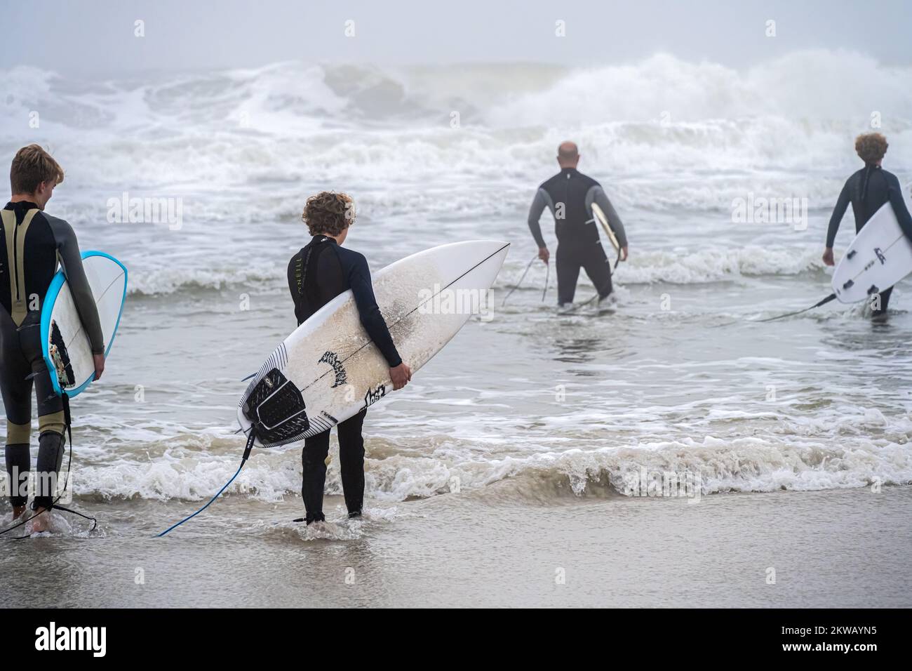 Surf en famille sur la plage de jacksonville Banque de photographies et ...