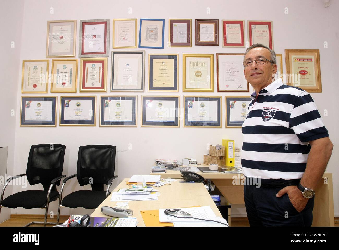 14.08.2013., Kolan, île de Pag , Croatie - Ivan Gligora et son fils ...