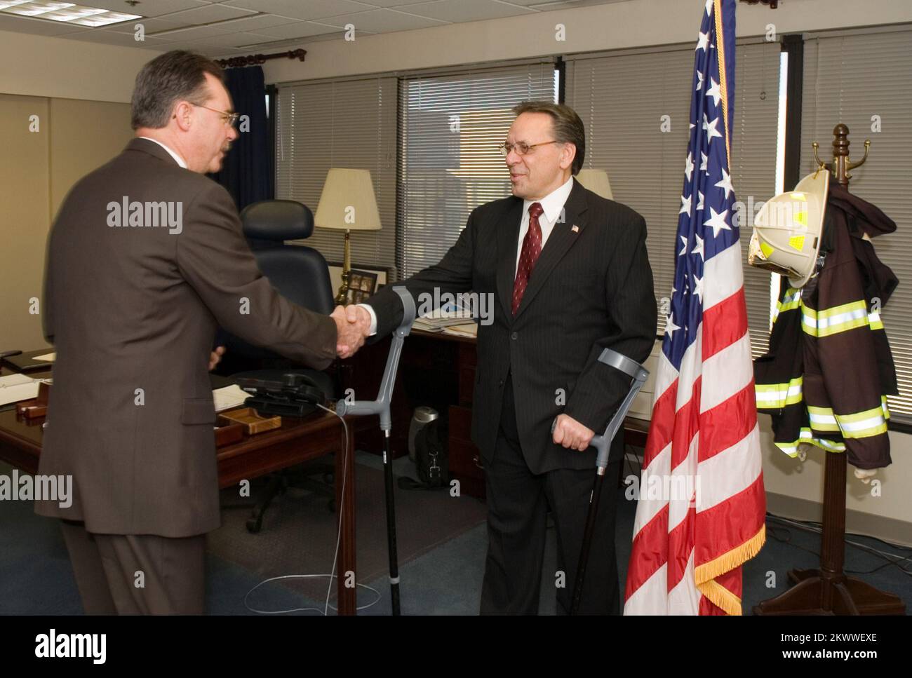 Washington, DC, 30 janvier 2006 Stephen Kempf entre la main et R. David ...