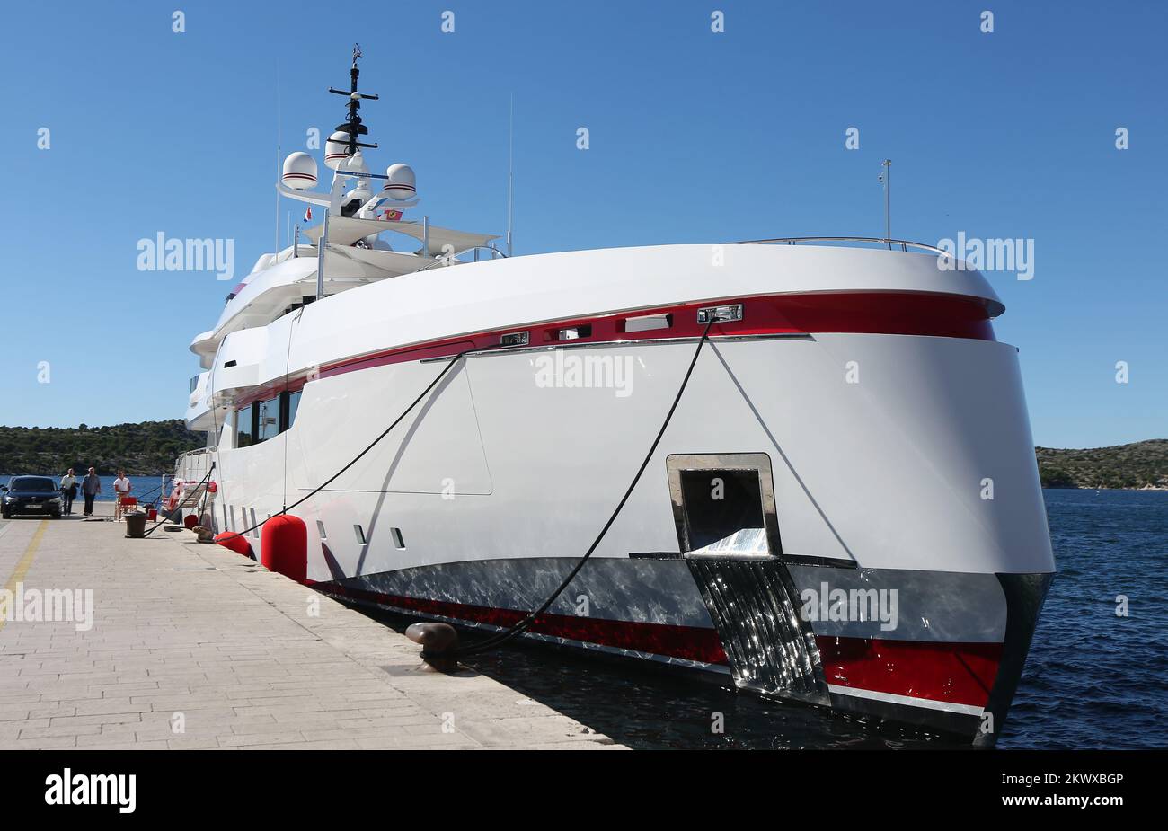 04.10.2016., Sibenik, Croatie - le yacht Forever One est détenu par ...