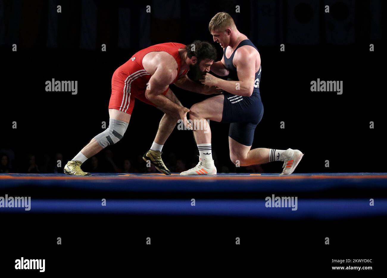 98 kg Banque de photographies et d’images à haute résolution - Alamy