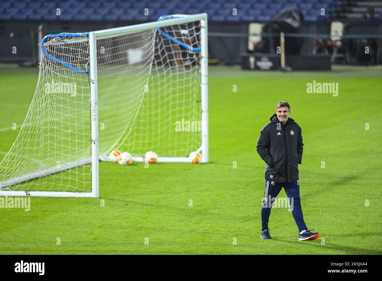 Entraînez Zoran Mamic pendant l'entraînement du club de football de ...