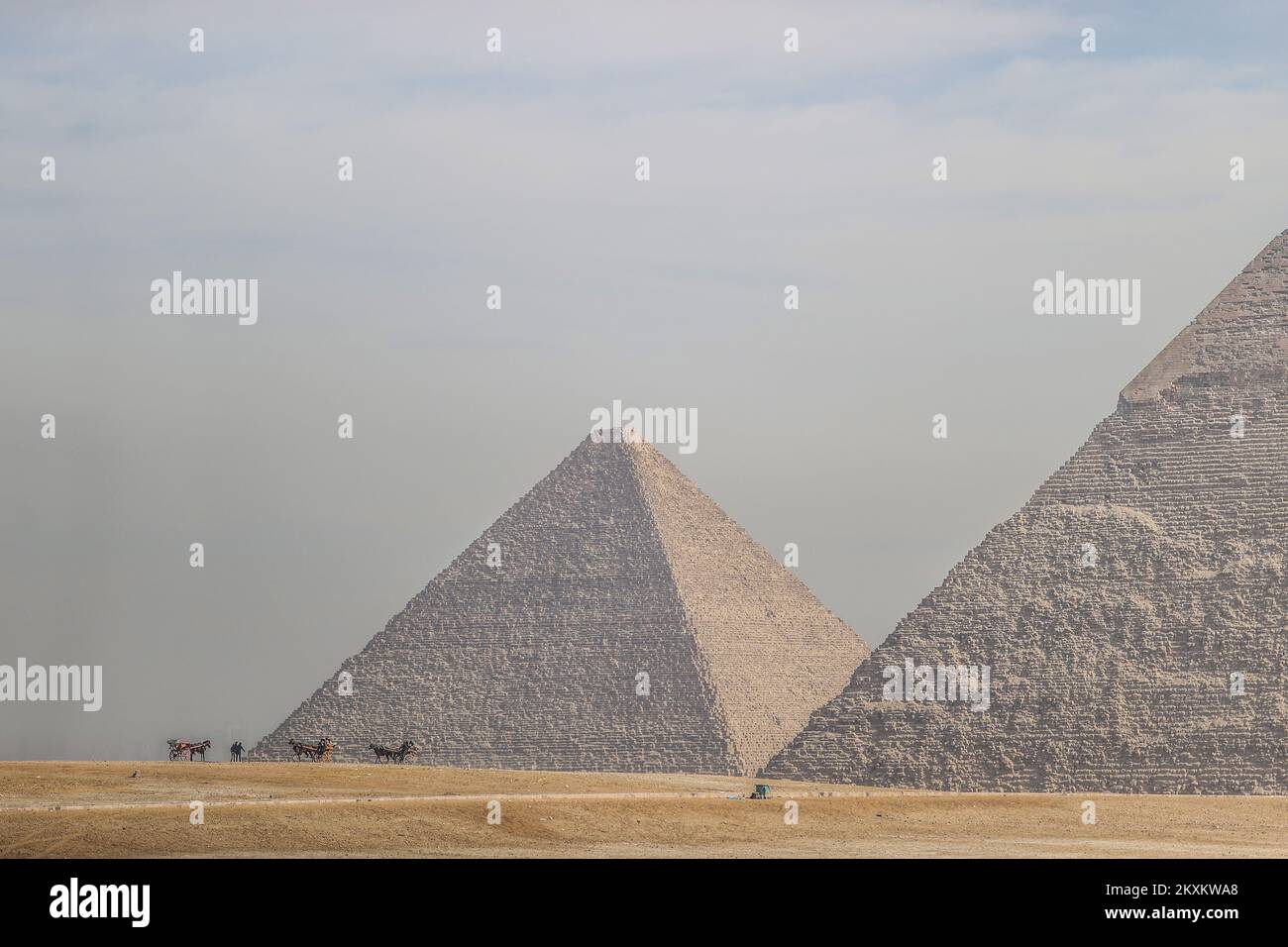 La Grande Pyramide de Gizeh est la plus ancienne et la plus grande des ...